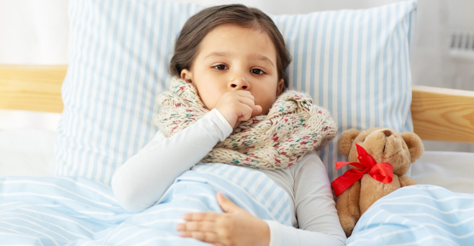 As 6 principais causas de tosse em crianças, saiba o que fazer